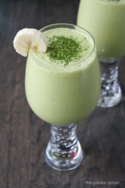 Coconut Vanilla Matcha Smoothie (Vegan) - The Garden Grazer