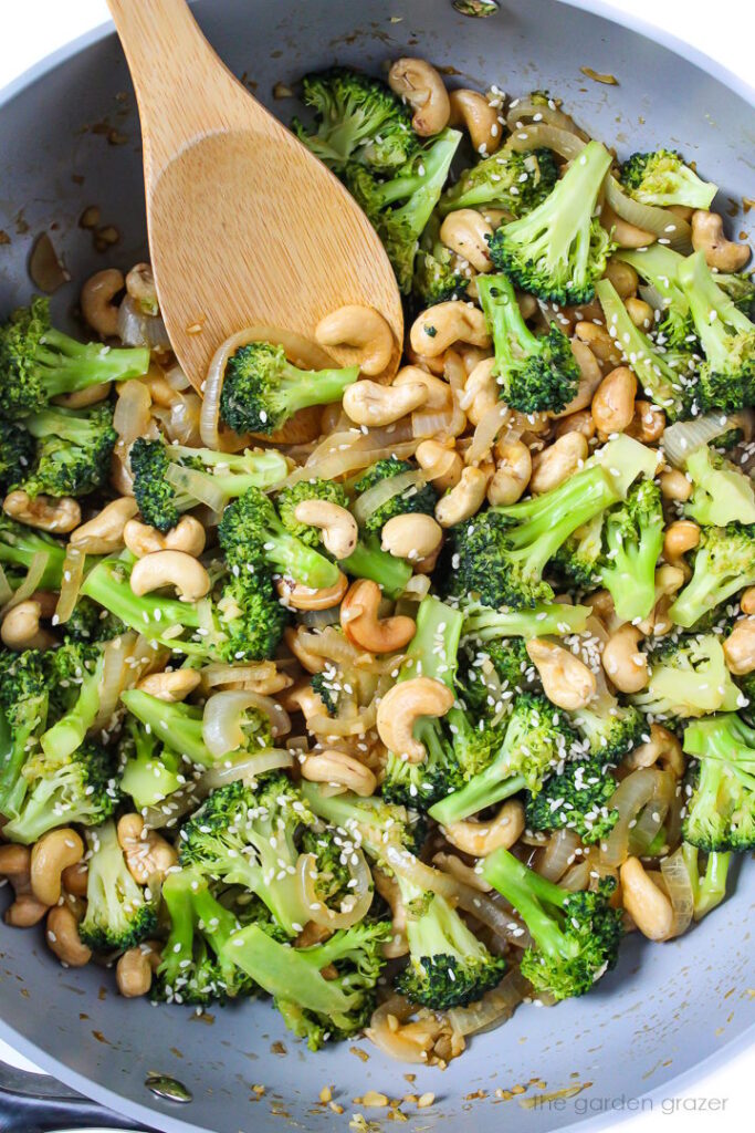 Broccoli Cashew Stir-Fry (Easy!) - The Garden Grazer