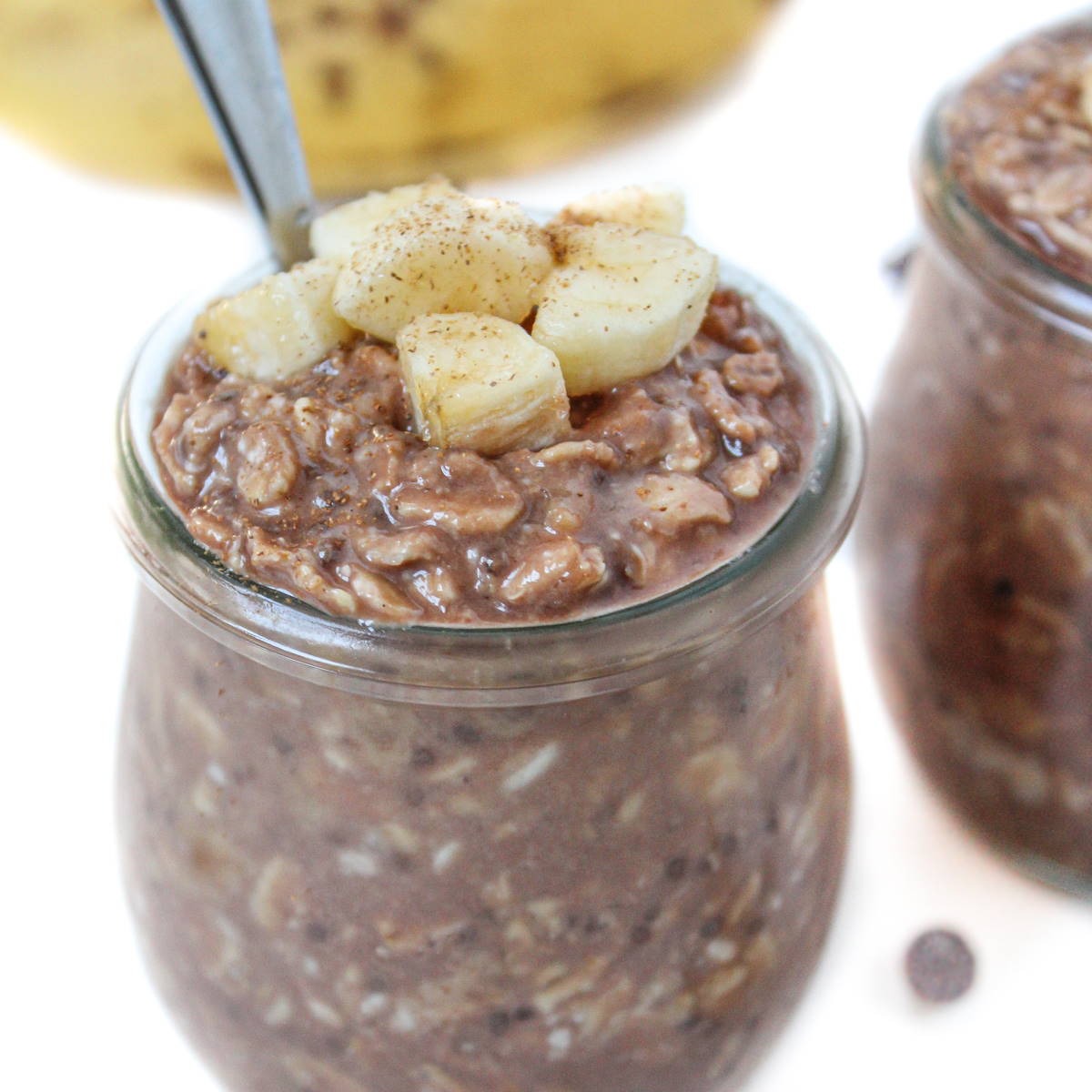 Chunky Monkey Overnight Oats (Vegan!) - The Garden Grazer